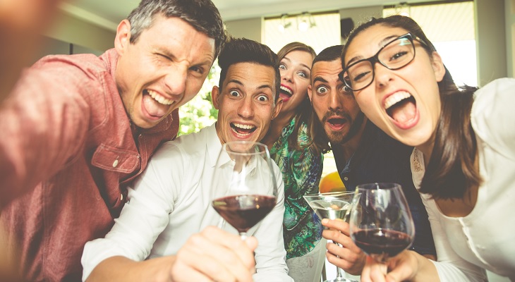Mit WG-Party ins neue Semester starten - Jobwohnen Mit WG-Party ins neue Semester starten - Jobwohnen